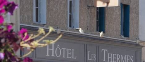 Fachada da propriedade