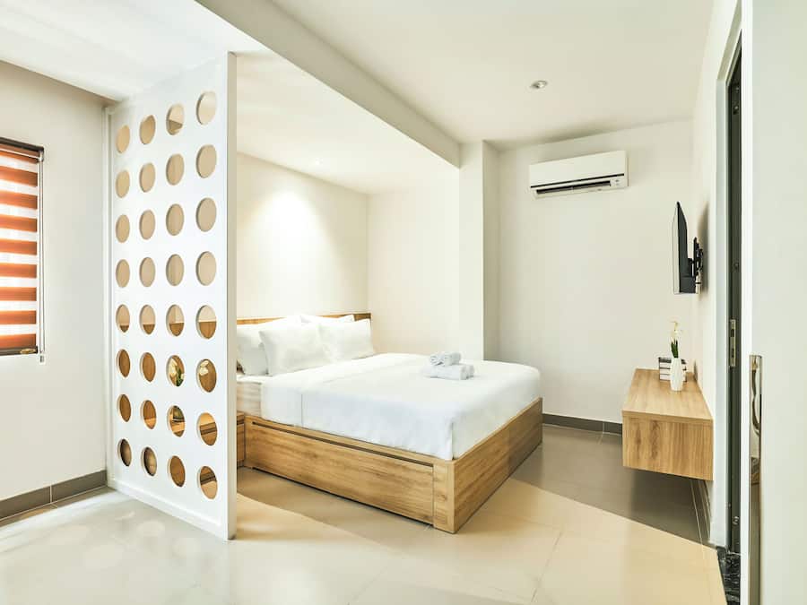 Suíte estúdio | Roupas de cama premium, camas com colchões pillow-top, escrivaninha