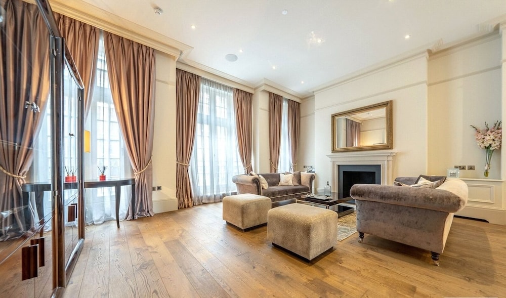 Mayfair Mansions - Chelsea