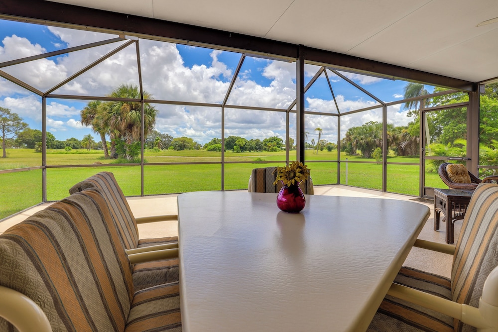 Sunny Port St Lucie Home: Lanai & Golf Course View - Port St. Lucie, FL