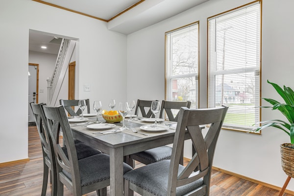 Charming Home - 2 Mi To Niagara Falls State Park! - Niagara Falls, NY