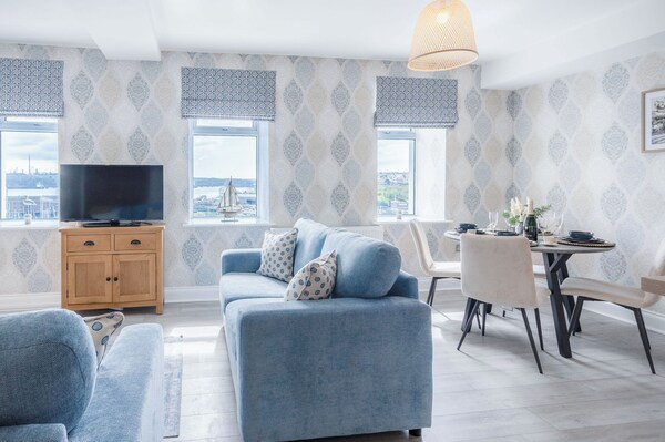 Harbour View - 2 Bedroom Apartment - Milford Haven - Milford Haven