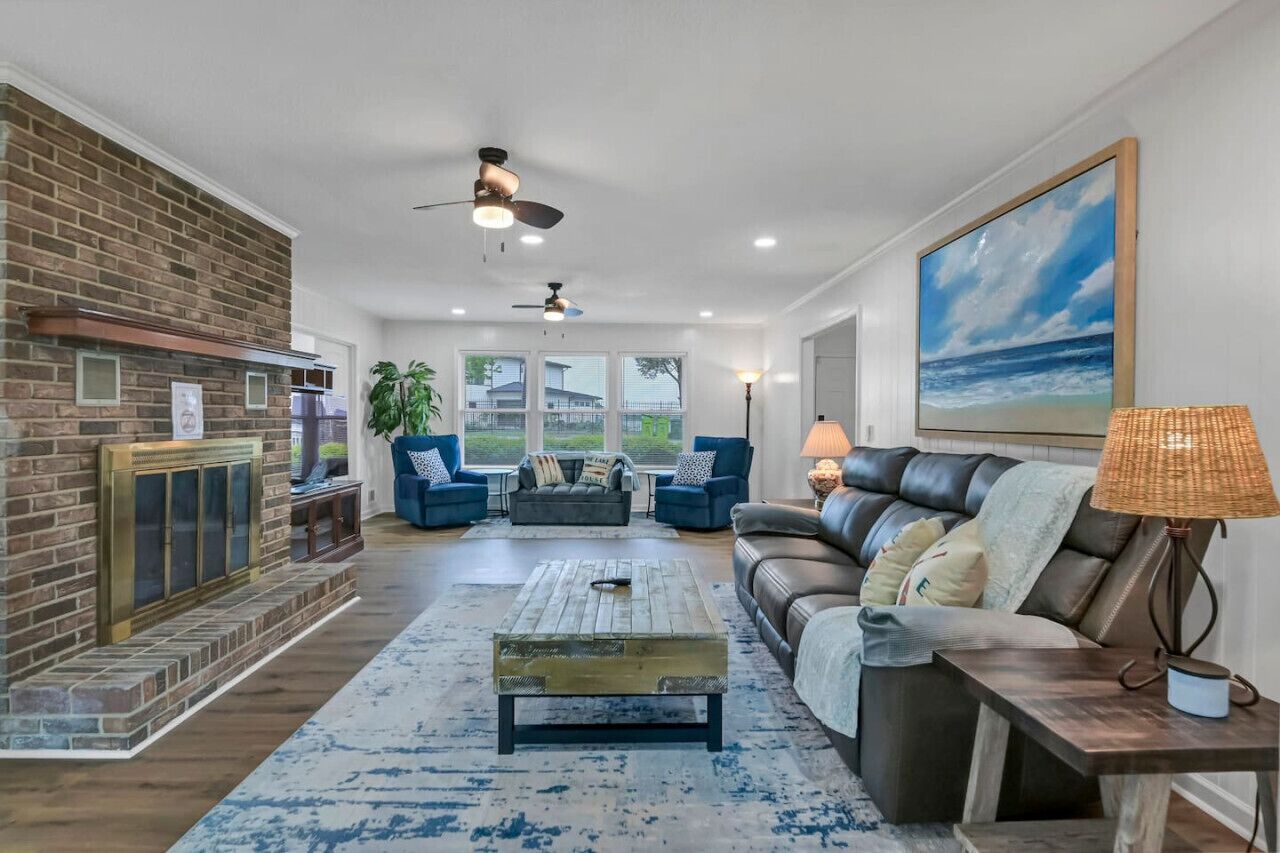 The Cardinal's Nest | Sleeps 9 | Close In - Lexington, SC