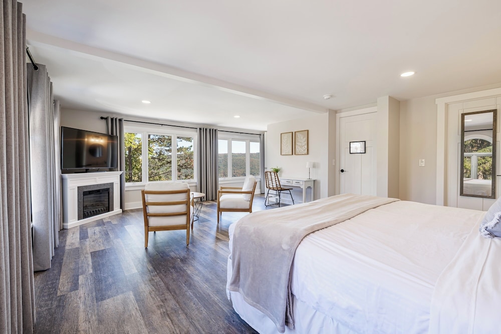 Panorama Lakeview Place: A Retreat for Every Season-Near Bristol ...