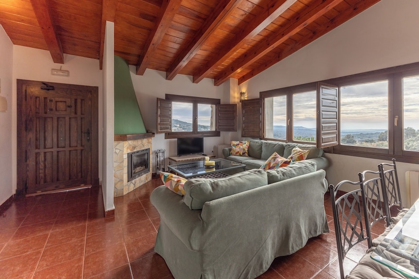 Apartamento 'Casa Alta' Con Piscina Compartida, Terraza Privada Y Wi-fi - El Escorial