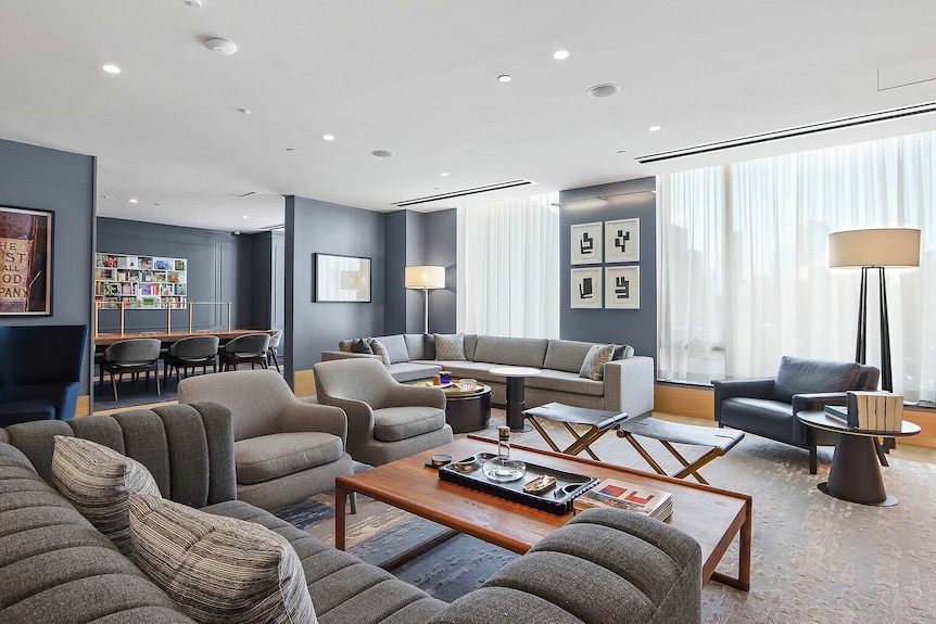 Remarkable South End Jr 1br W/ Gym, Nr Groceries, By Blueground - Boston, MA