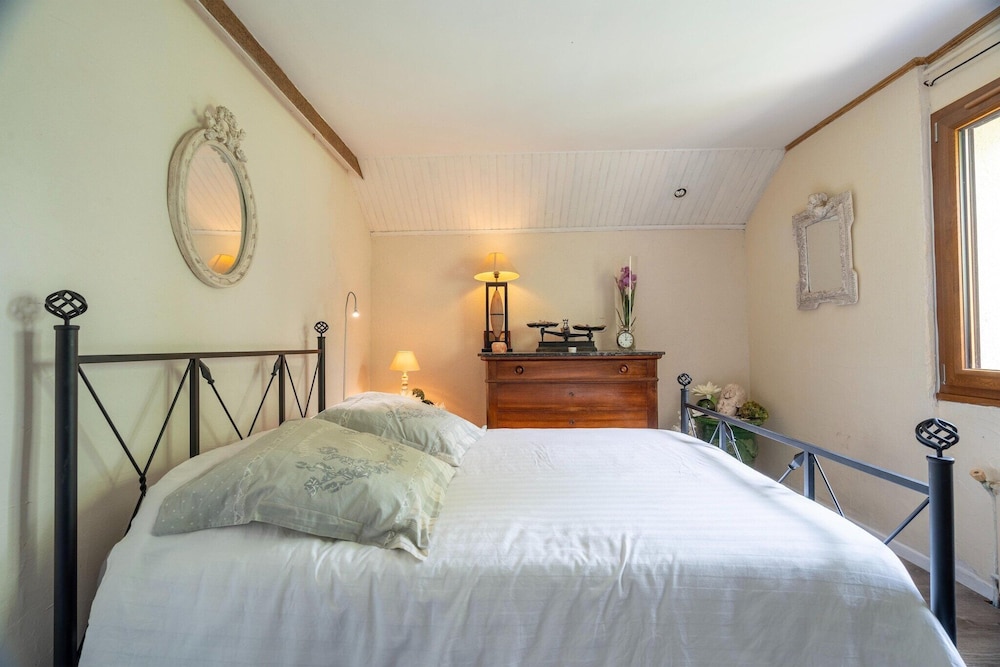 Holiday Home In Laroque With Private Pool - Ganges