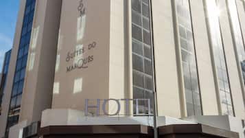 Fachada da propriedade