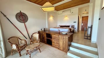 Quarto casal luxo, varanda, vista para o mar | Roupas de cama de algodão egípcio, roupas de cama premium