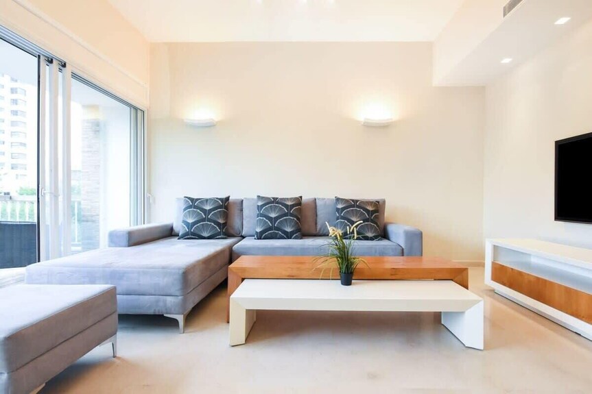 Cozy 2br With Balcony In Ben Gurion By Holyguest - Tel Aviv