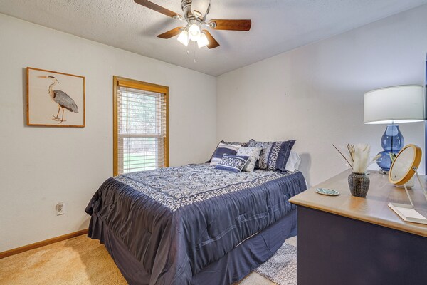 Dog-friendly Michigan Home W/ Deck & Fire Pit! - Torch Lake, MI