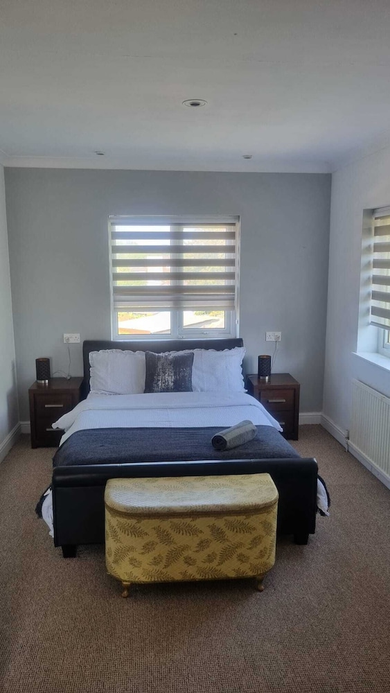 Spacious Luxurious Serviced Accommodation - Doncaster