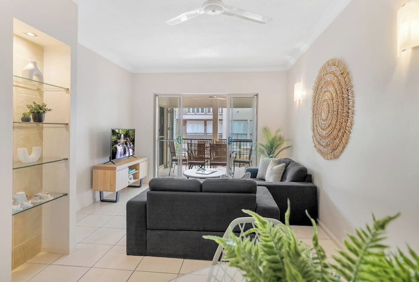 Whitfield Waters Resort Living For Families - ケアンズ