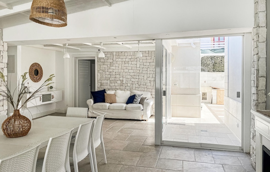 Tolles Haus Mit 1 Schlafzimmer In. - Tarent