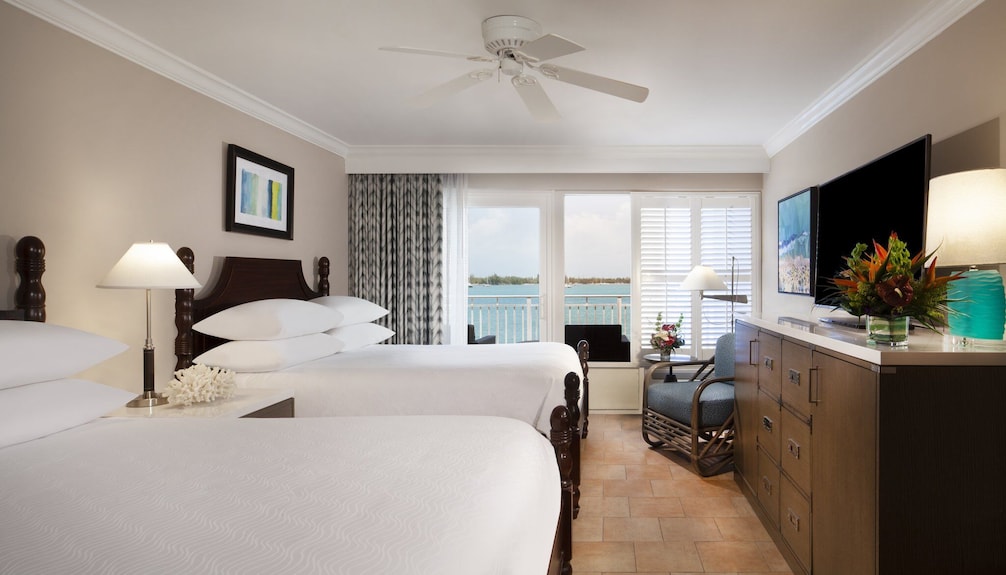 2 Oceanfront Two Queen, Pier House Resort, Beach Access, Pet-friendly, Duval St. - Key West, FL