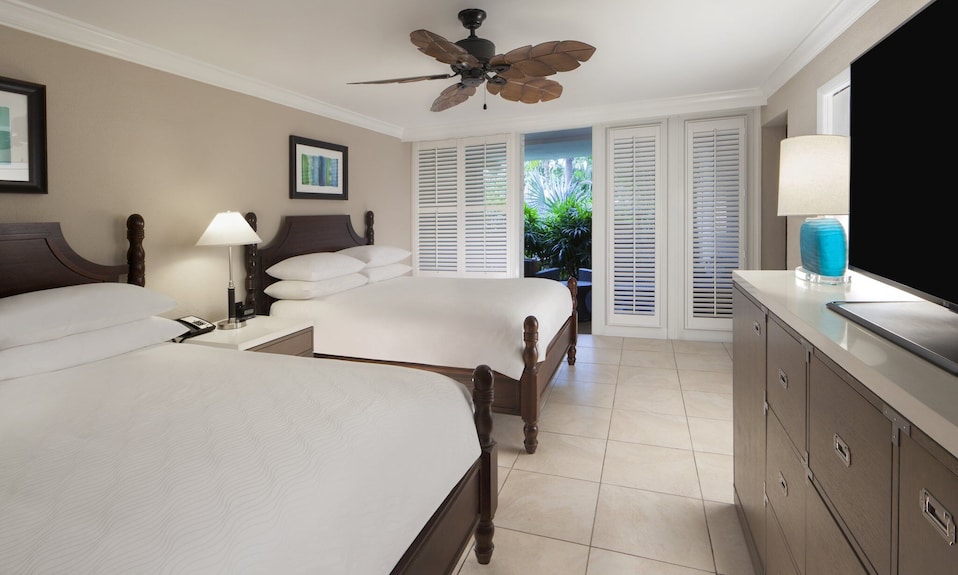 One Bedroom Suite Queens, Pier House, Roomy Elegance, Beachside Bliss, Key West - Key West, FL