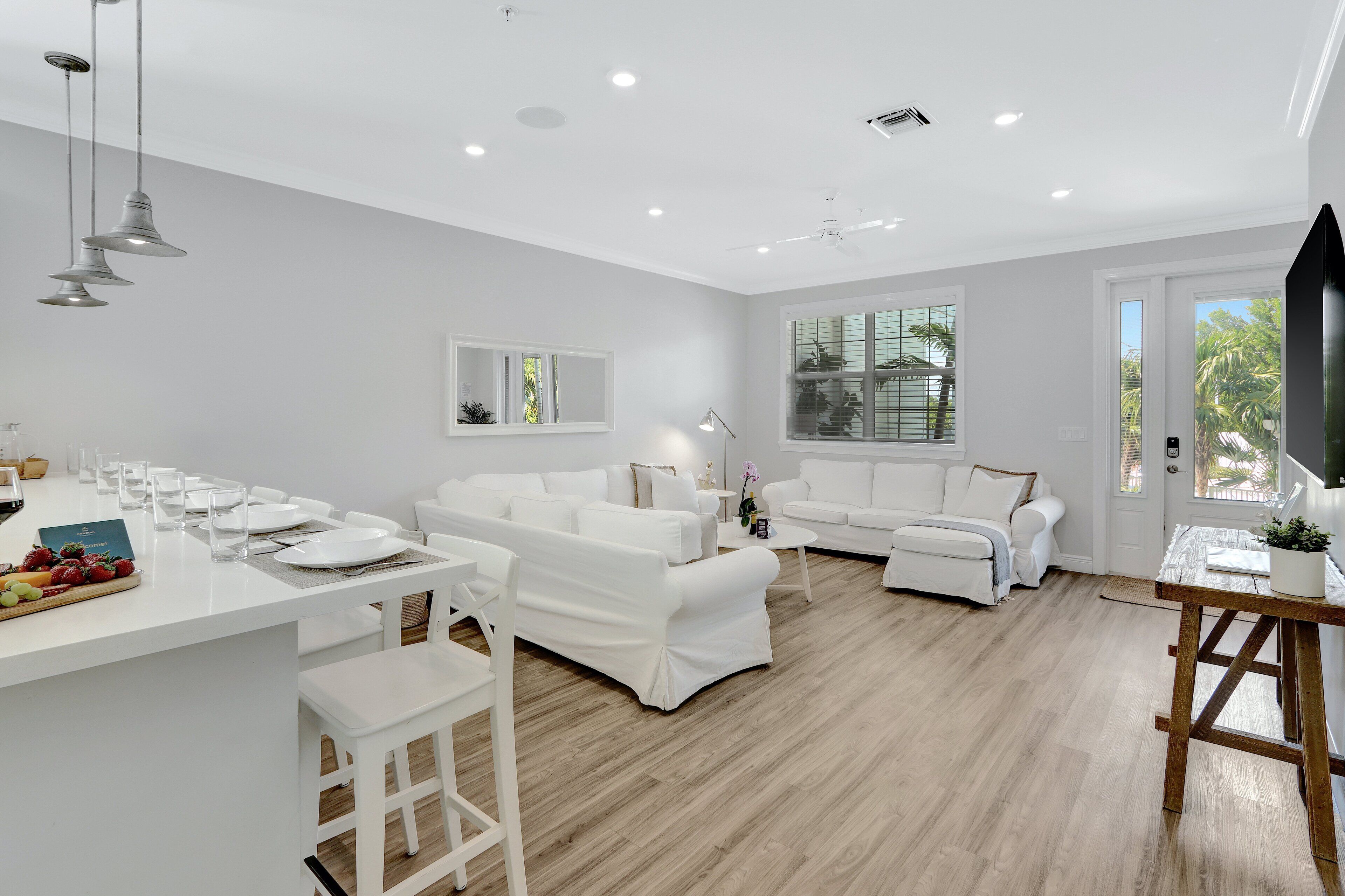 Isla Key Acaí: Waterfront Boutique Resort, Free Boat Dockage Sep-oct Only! - Islamorada, FL