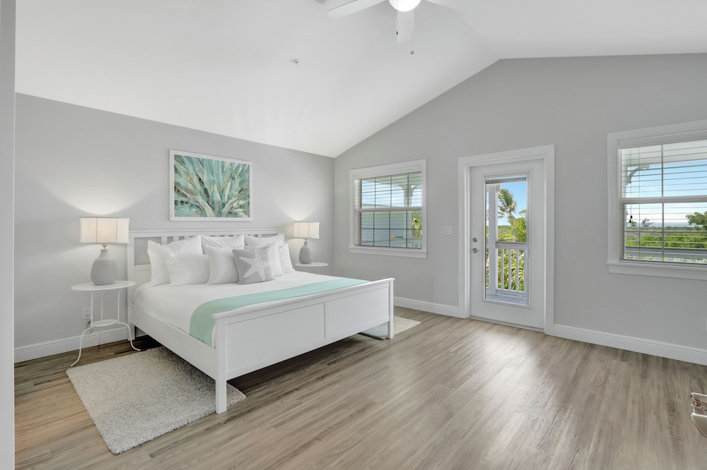 Isla Lychee: Boutique Resort, Free Boat Dockage Sep-oct Only! - Islamorada, FL