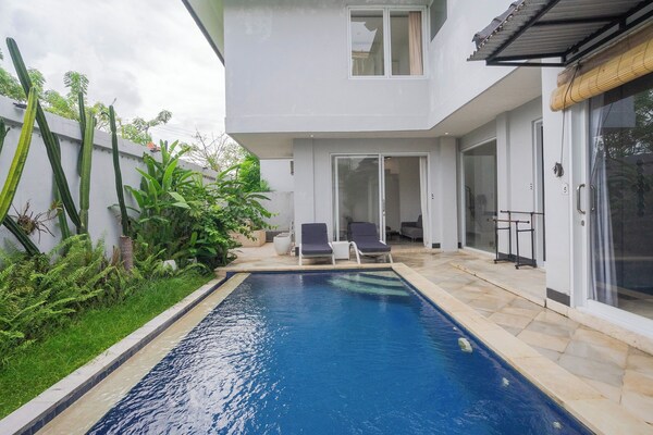 Villa Blue Margarita Canggu - Canggu