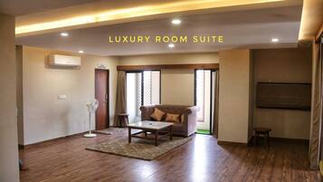 Quarto Presidencial | Roupa de alta qualidade, Wi-fi grátis, roupa de cama fornecida