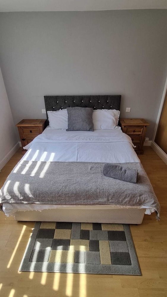 Spacious Luxurious Serviced Accommodation - Doncaster