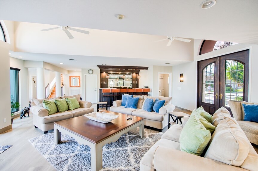 Luxury, Waterfront, Dog-friendly Home With Pool, Pool Spa, & Incredible Terrace - Fort Lauderdale