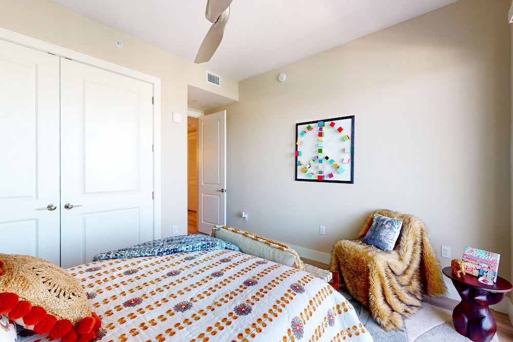 Island Luxury: Resort-style Condo In Madeira Beach With Spectacular Views - 金銀島