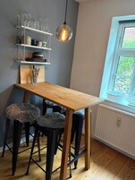 Apartamento Económico, vista para o jardim | Sala de estar | Smart TV, Netflix, serviços de streaming