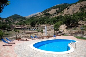 Piscina exterior sazonal 