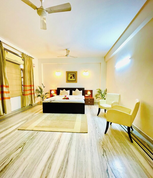 Bedchambers Serviced Apartments -Artemis - Delhi, India