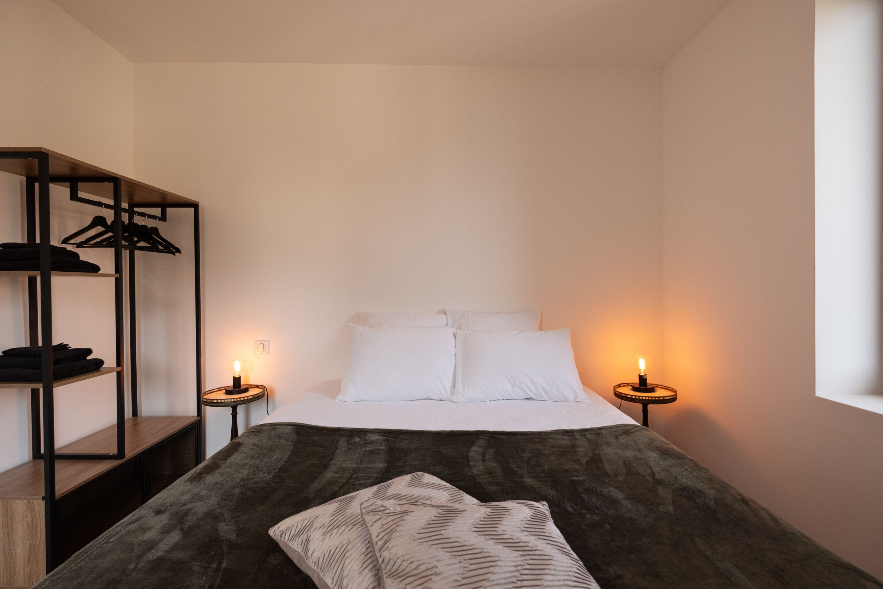 Quarto casal, suíte, vista para a montanha (Belle étoile) | Roupas de cama premium, espaço de trabalho para notebook