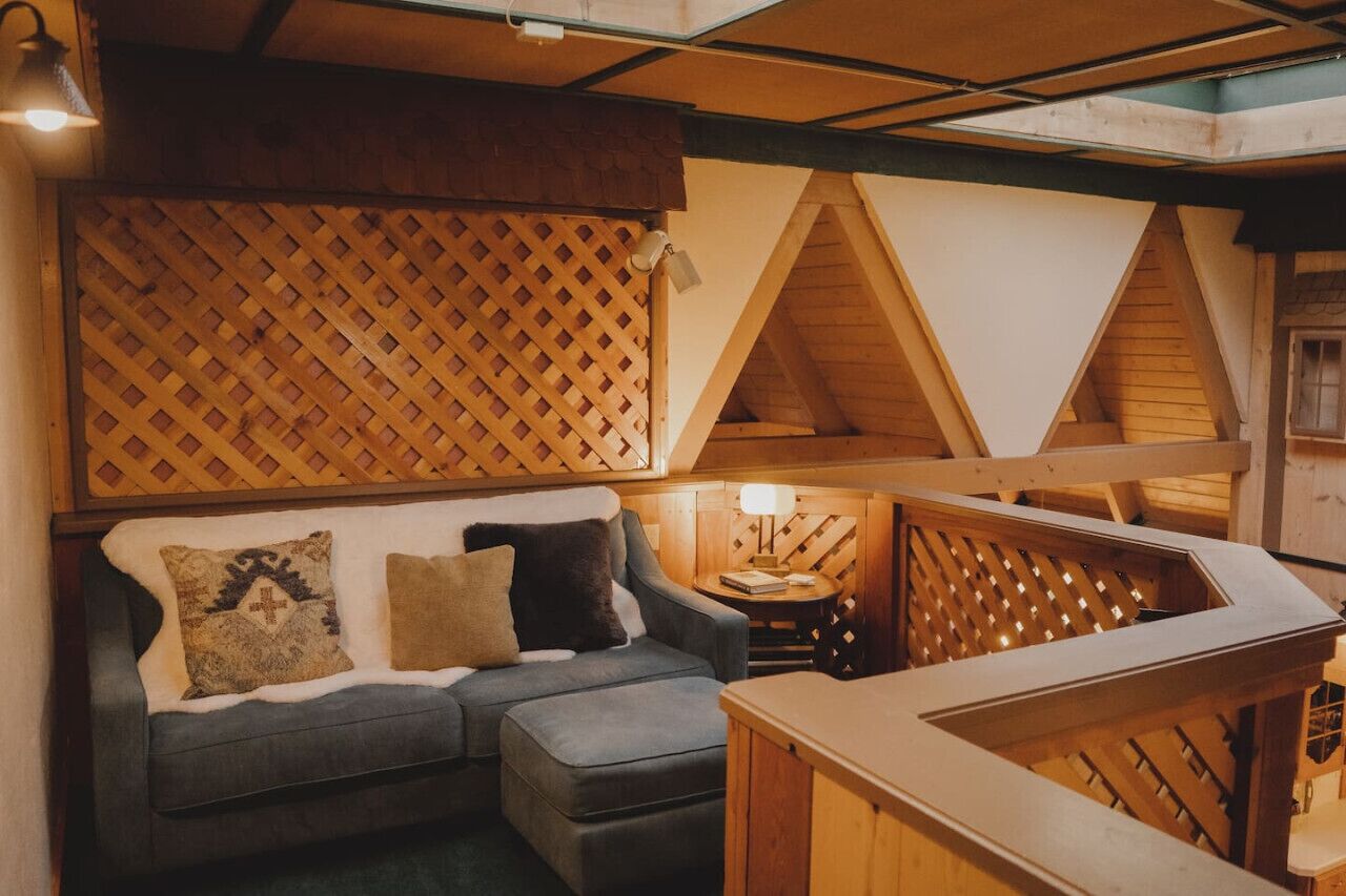 Timber Chalet Retreat - Hot Tub & Fire Pit - Port Angeles, WA