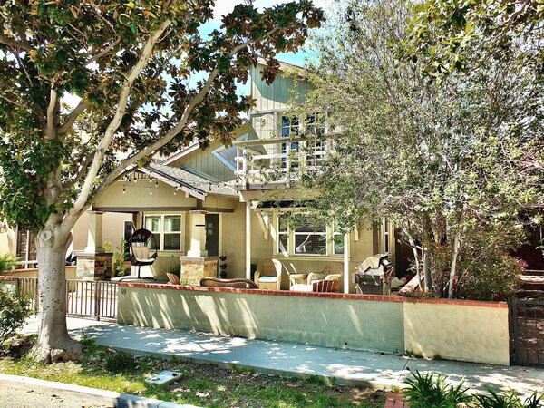 Park Avenue Beach Paradise Chic & Secluded 4 Bdr - Long Beach, CA