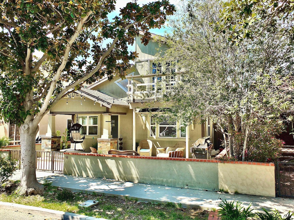 Park Avenue Beach Paradise Chic & Secluded 4 Bdr - Long Beach, CA