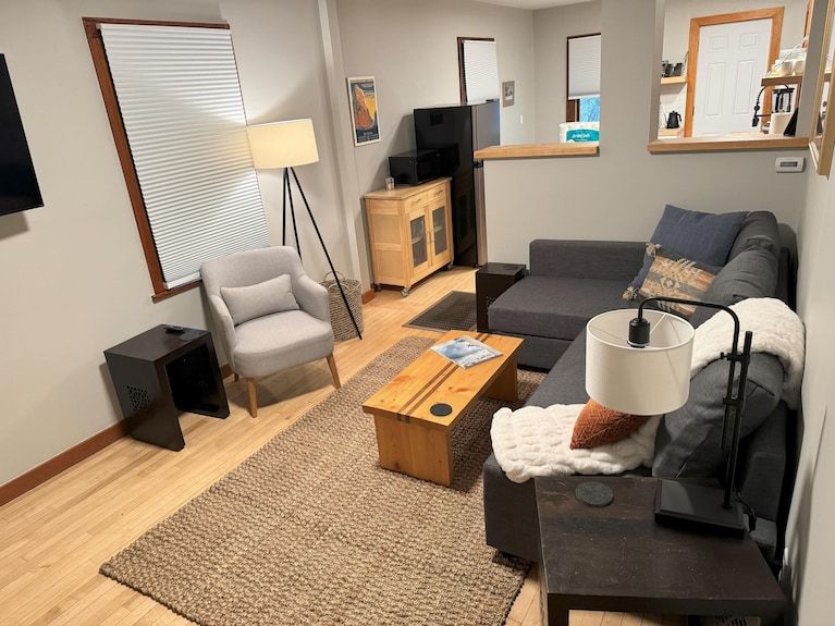 Cute 2-bed Home, 3 Blocks From Downtown Bozeman, With A Large Yard! - Bozeman