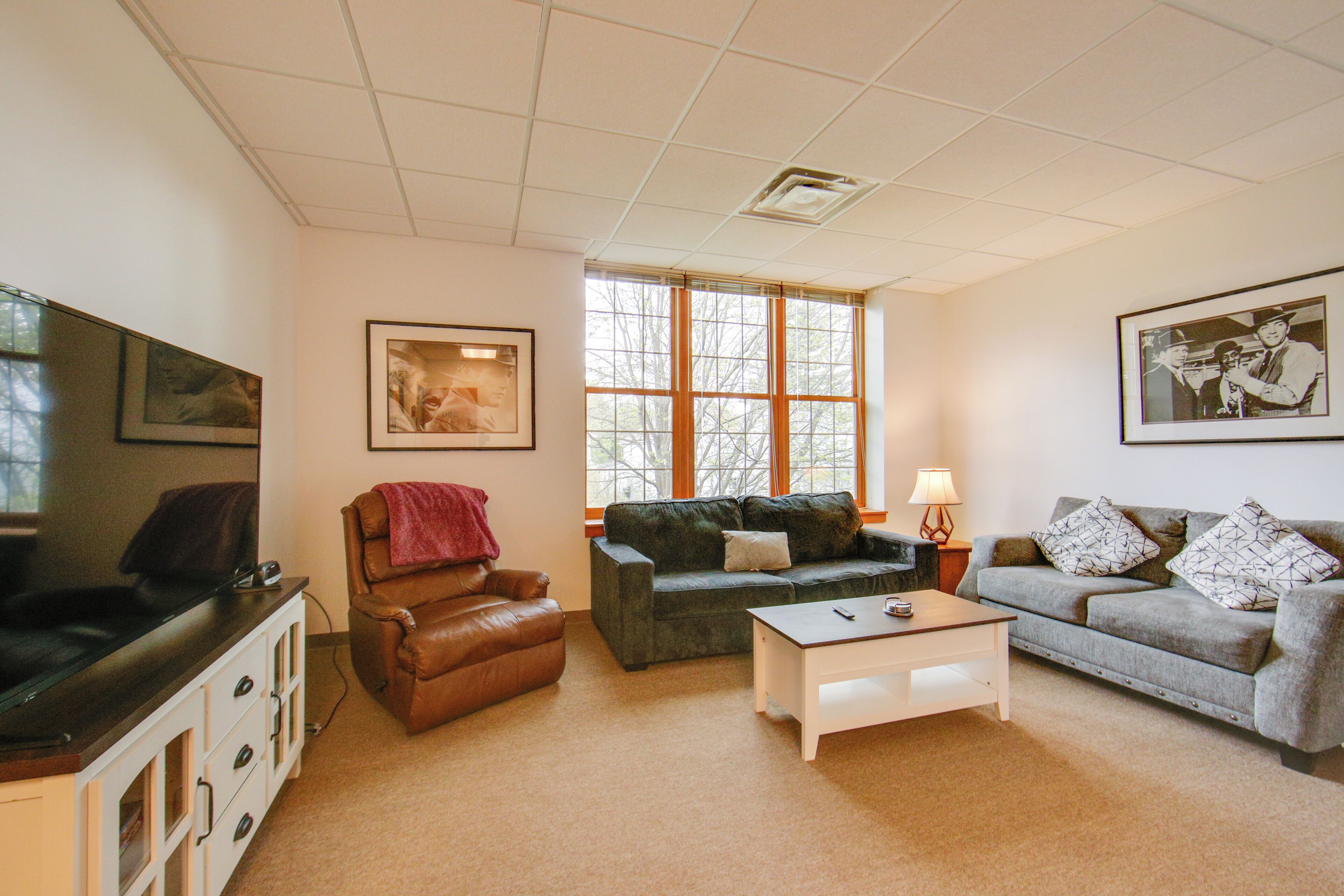 20 Mi To Dtwn Pittsburgh: Pet-friendly Apartment - Monroeville, PA