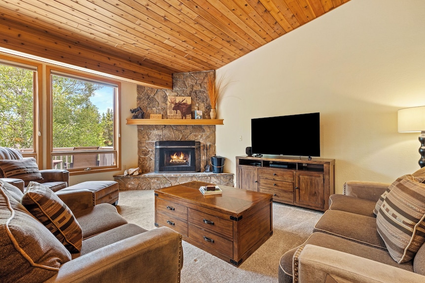 Woodbine Cabin | Big Sky - Big Sky, MT