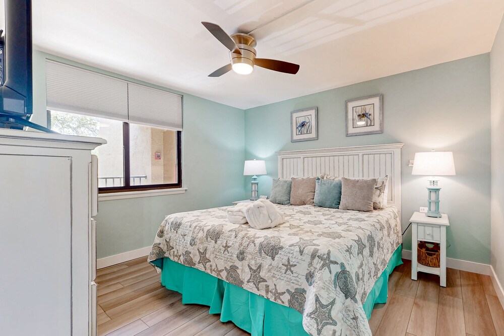 Ocean View Condo At Beachfront Resort With Pool, Hot Tub, Pickleball & Tennis - Hilton Head Island, SC