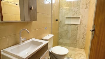 Quarto Duplo Superior, 1 cama de casal | Casa de banho | Um secador de cabelo