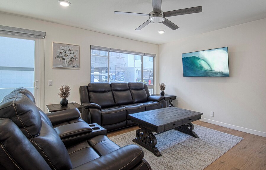 Monthly Only - Remodeled Lower Unit Just One House To The Sand With Ac - ニューポート・ビーチ, CA