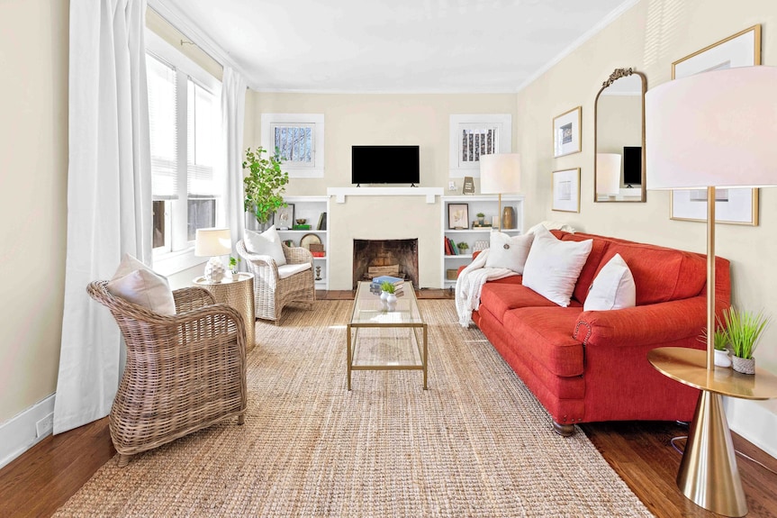 101 Year Old Southern Charmer ~~Hot Tub~~ Great Location - Birmingham, AL