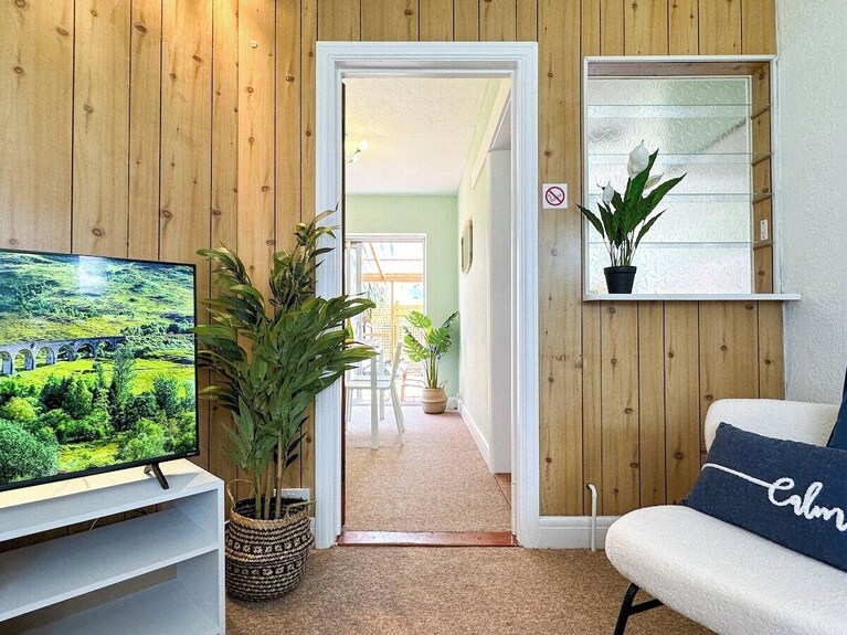 44 The Oasis - Central 2-bedroom Townhouse With Hot Tub And Private Parking! - Canterbury