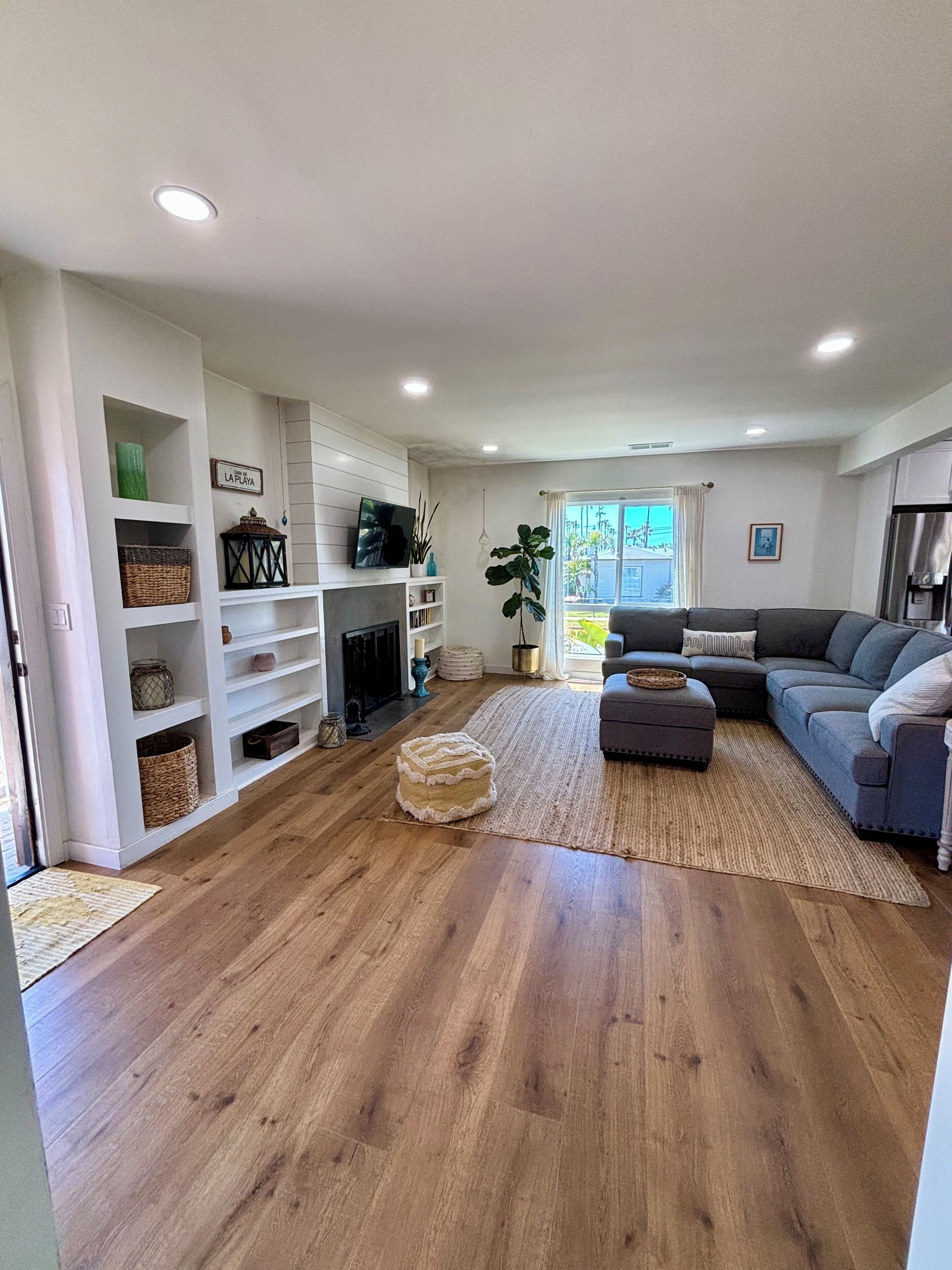 Beautiful South Oceanside Corner Lot In An Amazing, Walkable Neighborhood! - Oceanside, CA