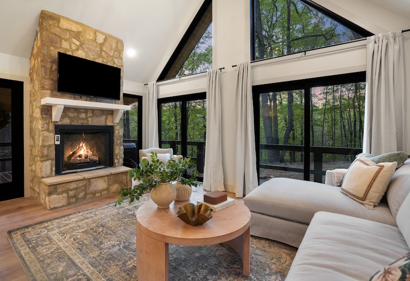 Uckor's Cottage At Hocking Hills - Hocking Hills State Park, OH