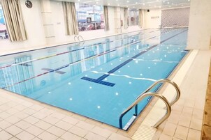 Piscina interior