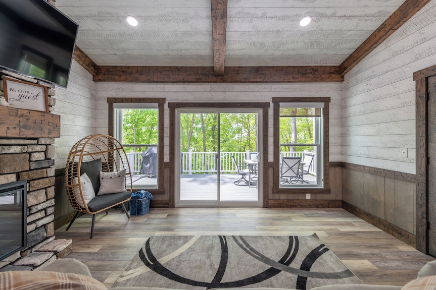 Fishing, Duck Hunting, Boating Or Whatever Else Lake Barkley Has To Offer. This Is Your Stay! - Kentucky Lake