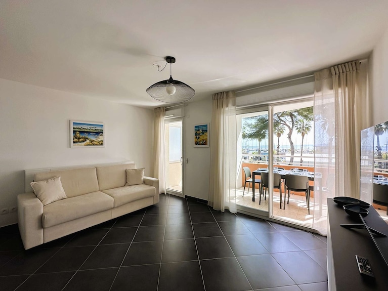 Appartement Climatisé Pour 4 Personnes Avec Vue Mer Et Piscine Sur Le Port D'hyères - Parc Olbius Riquier