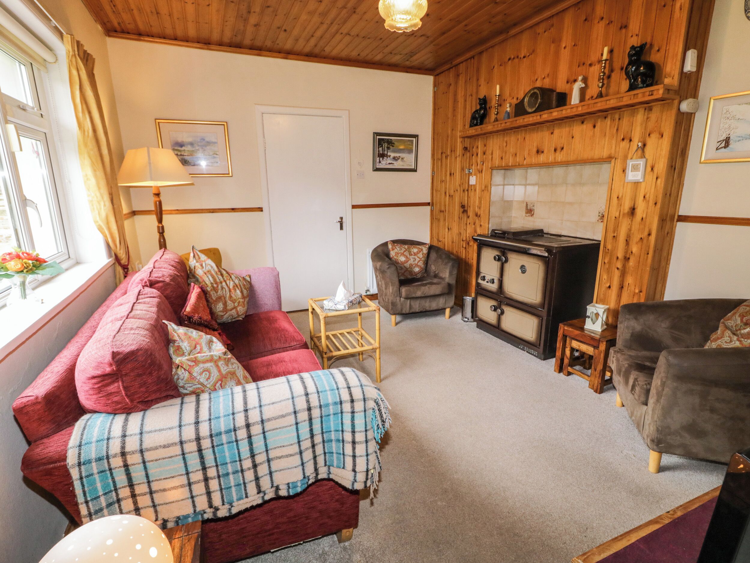 James Neills Cottage, Pet Friendly, With Open Fire In Downings - Portsalon