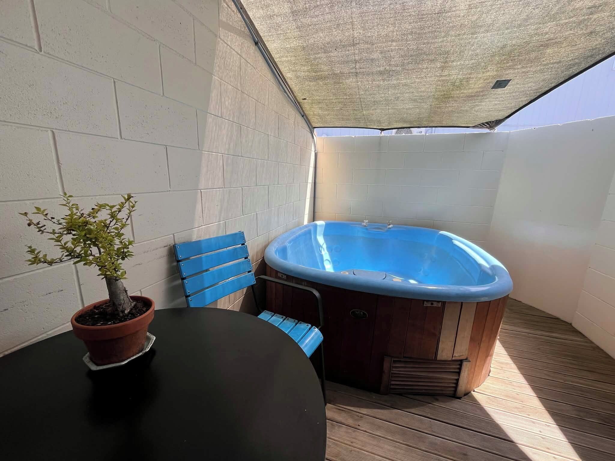 Apartamento Cidade | Banheira de hidromassagem privativa