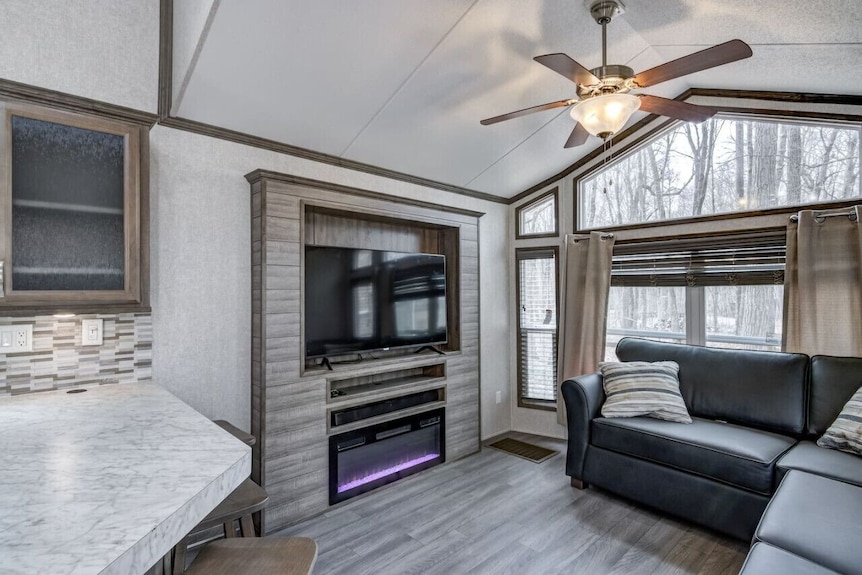 The Swan At Lincolnwood Resort - Wisconsin